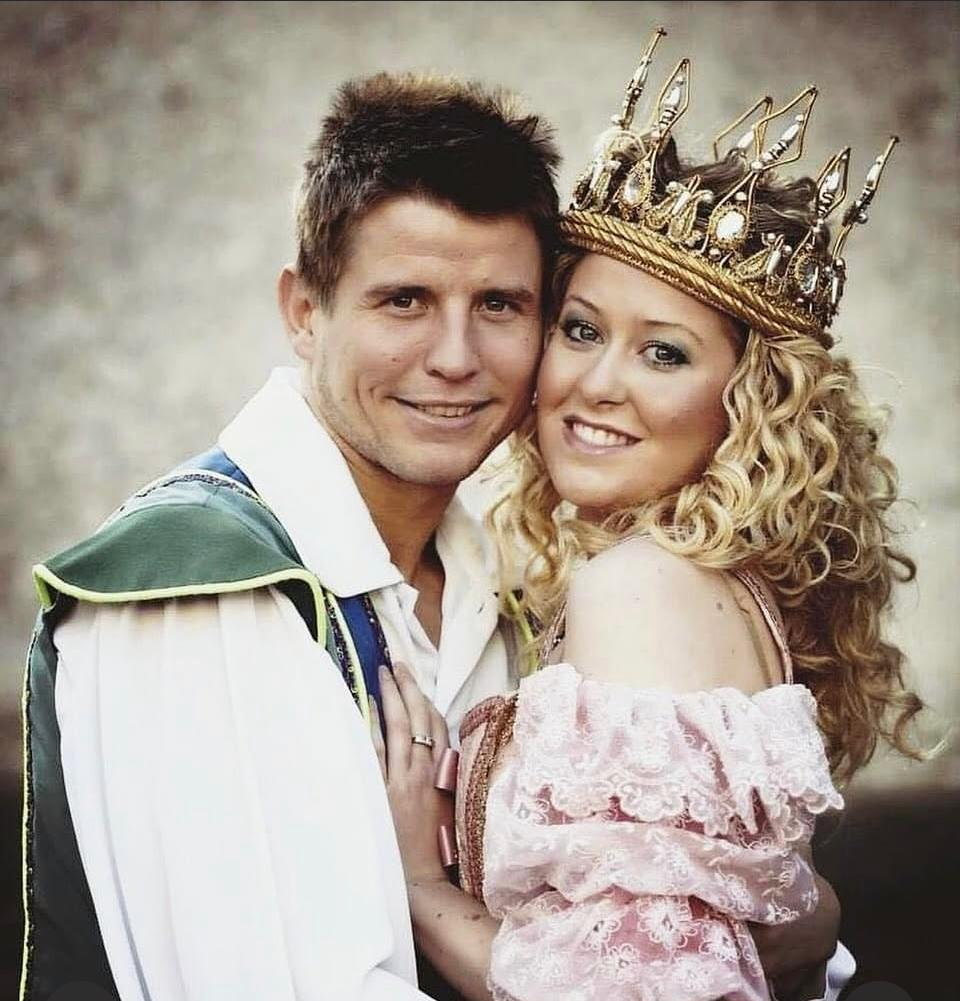 Couple met in pantomime and had kids who now appear in panto