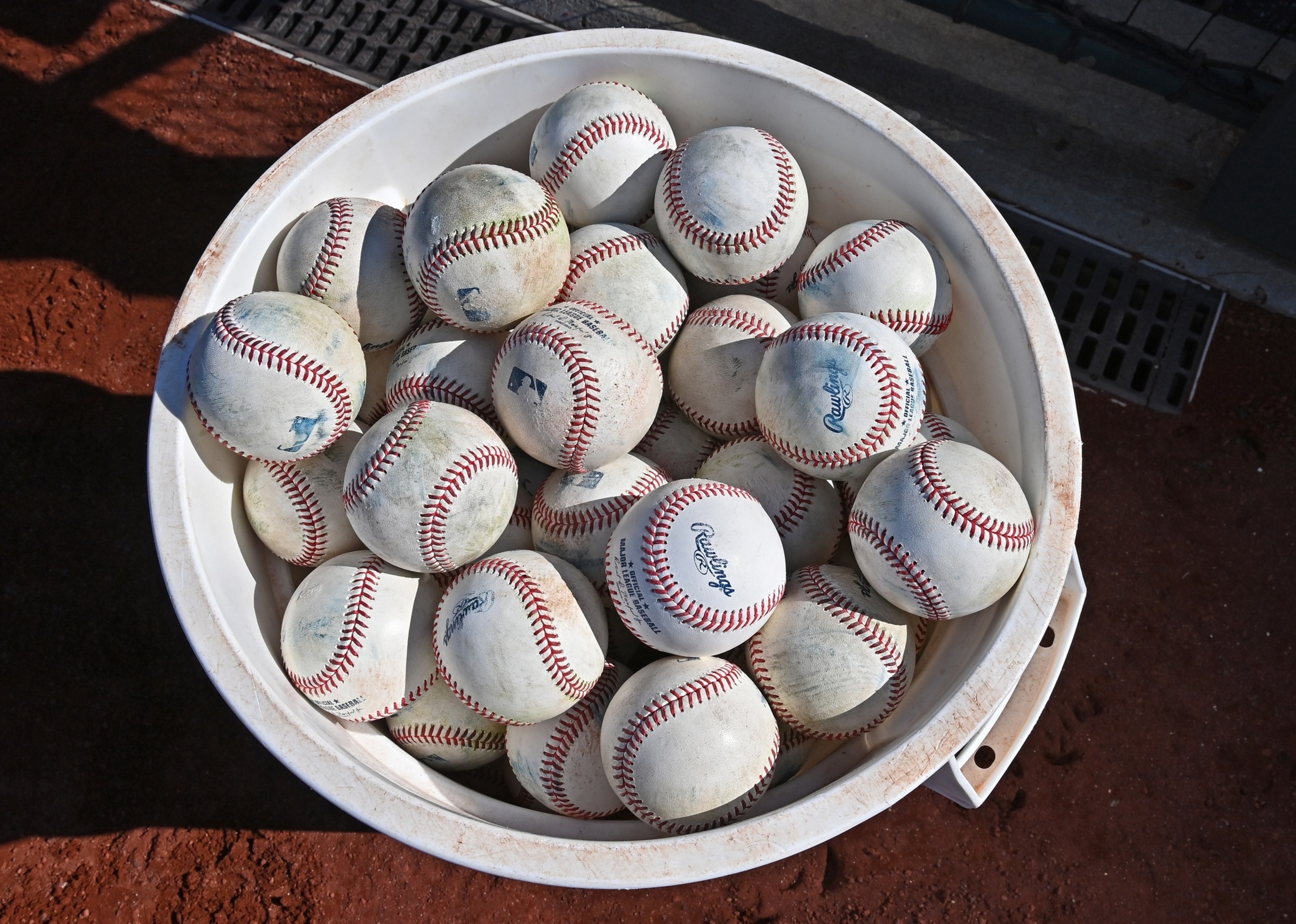 Blue Jays: Angel Bastardo and Spencer Miles are in similar situations ...