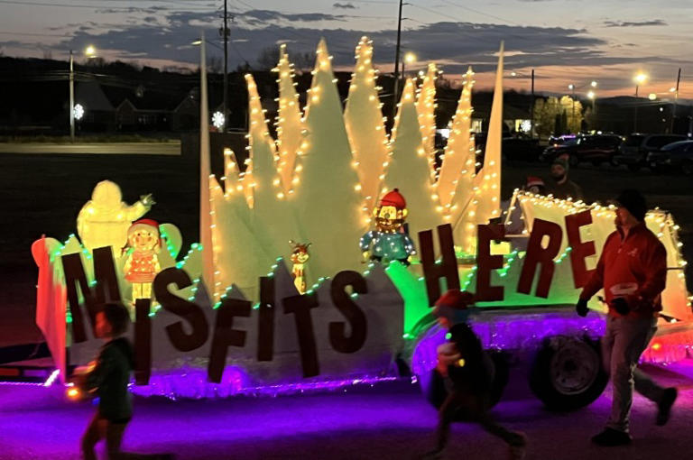 Moody announces winners of citywide Christmas parade