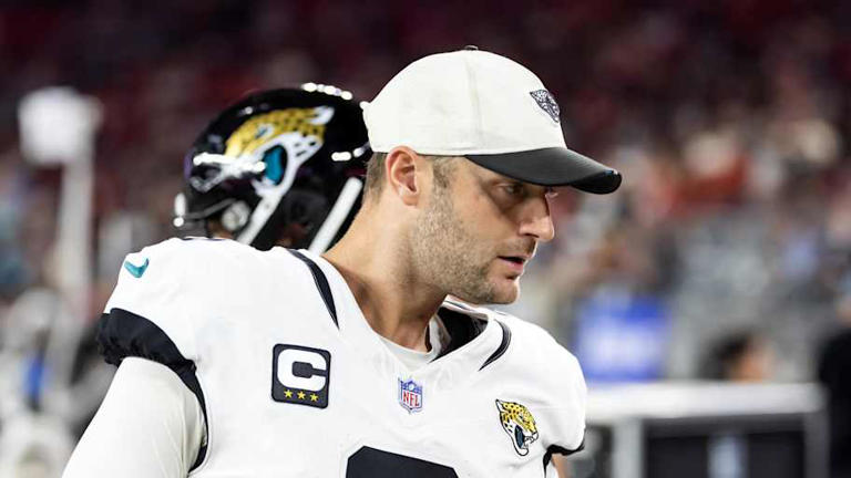 Jaguars' Logan Cooke earns top honor after stellar Broncos performance