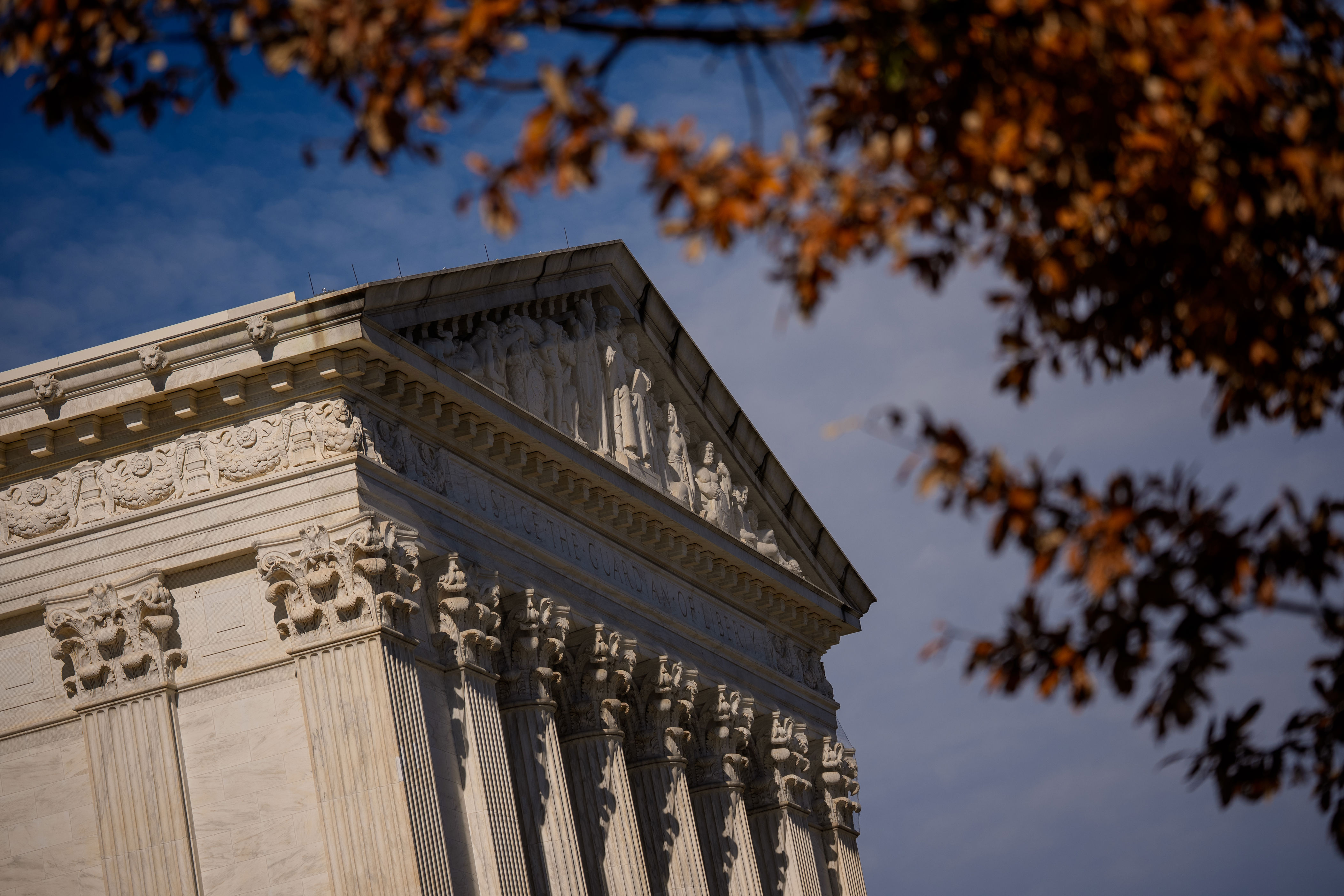 Supreme Court opens door to 82nd Airborne in Chicago, ex-Thomas clerk says