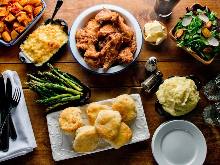 Morristown nonprofit, restaurant partner for student holiday celebration