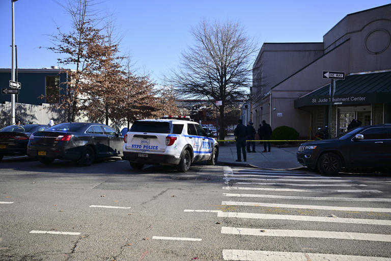 Cops seek gunman who killed man in Brooklyn in Christmas Eve shooting