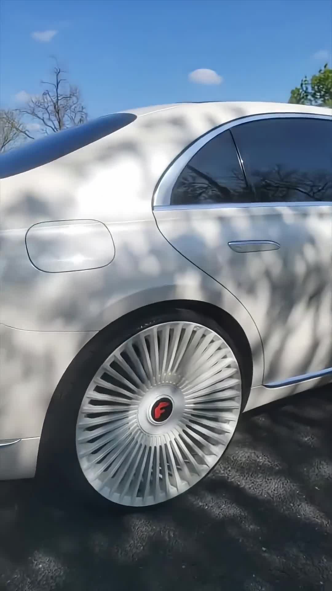 White Mercedes-Benz’s Back 2 Back on 24’s