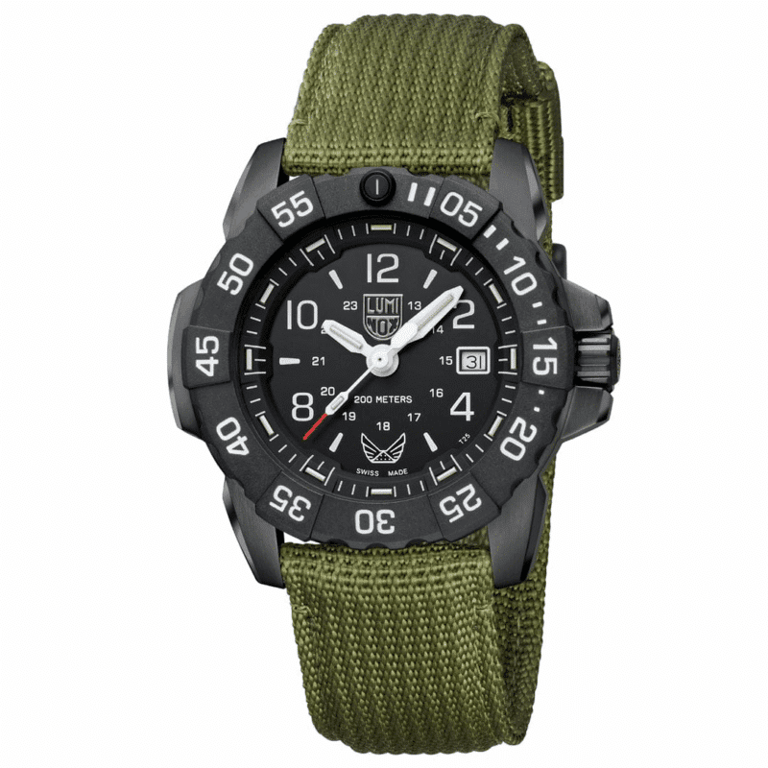 Luminox Volition America 3250 : Une montre militaire au design inégalé