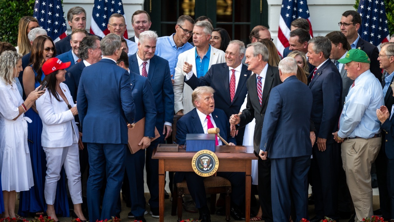 Trump-backed health care plan takes a major hit