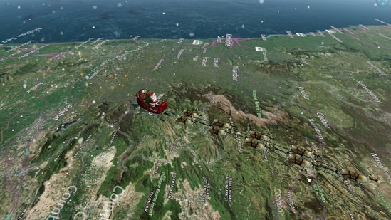 Santa makes entry into India, visits these 3 cities on Christmas Eve ...