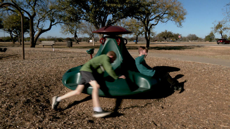 Christmastime, or spring break? Abilenians keep outside and active amid ...