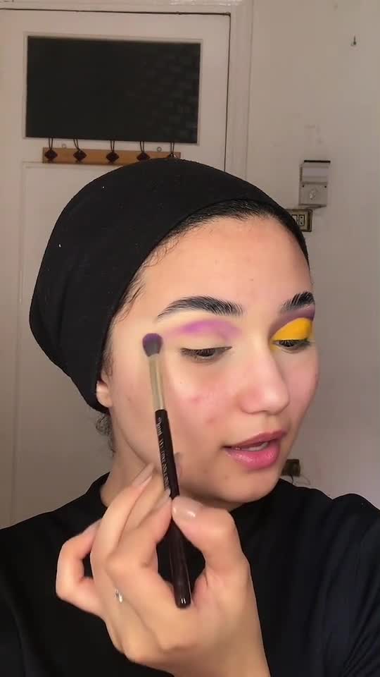 Sheglam makeup review: Bold eyeshadow tutorial part 1