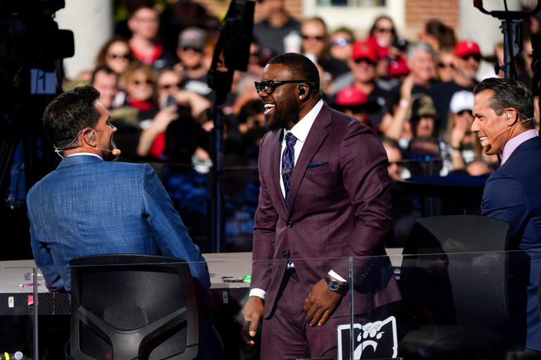 Former Alabama star issues apology to Kalen DeBoer