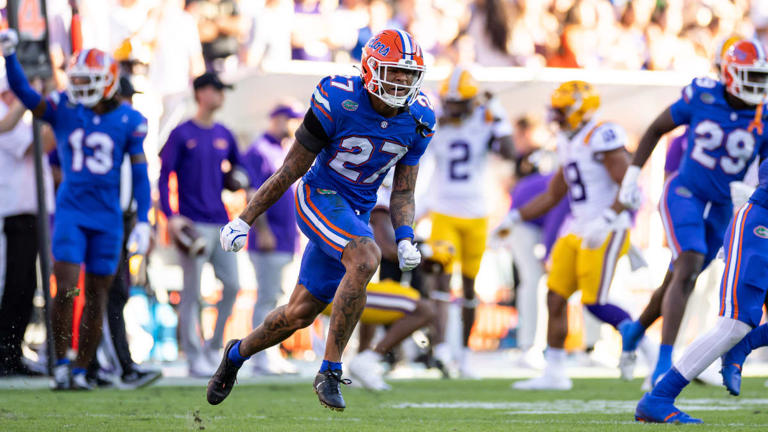Florida Gators cornerback Dijon Johnson re-signs for 2026 season