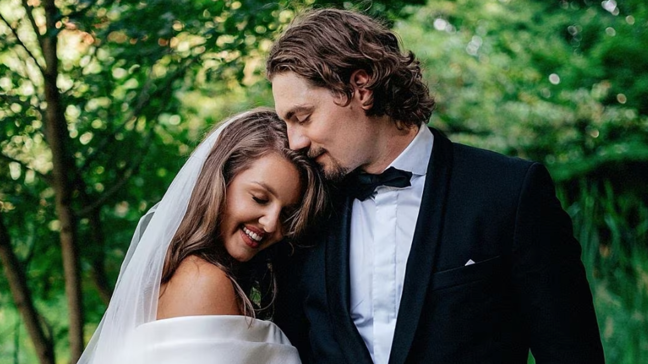David Tomasek and Adela Kocourkova combined net worth in 2025: NHL ...