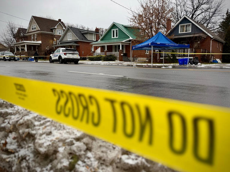Durham police searching for man in connection with fatal Oshawa stabbing