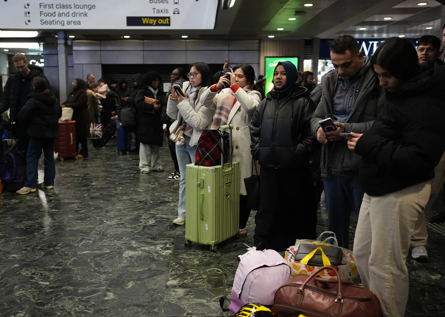 Passengers face rail disruption during Christmas Eve getaway