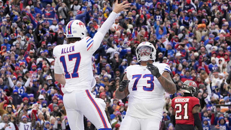 Josh Allen surprises Bills' offensive linemen with beefy Christmas gift