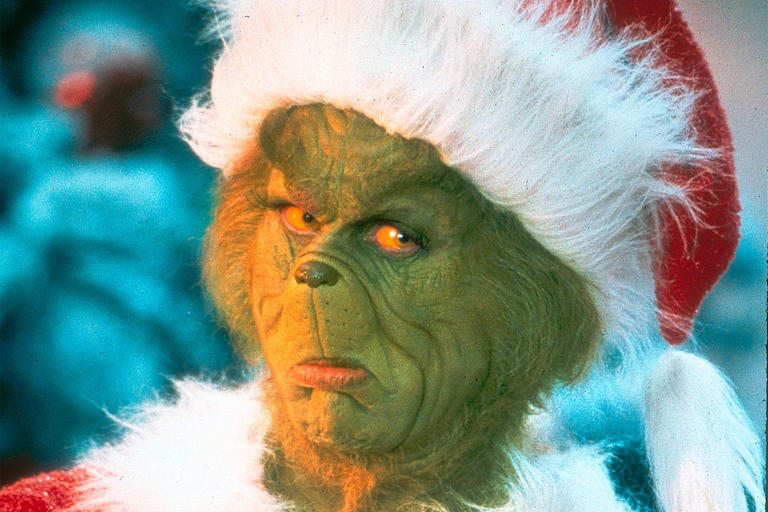 Celine Dion dresses as the Grinch, reenacts iconic movie scene in ...