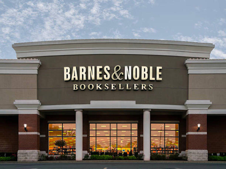 Retail shocker: Generation Z and millennials power Barnes & Noble's ...
