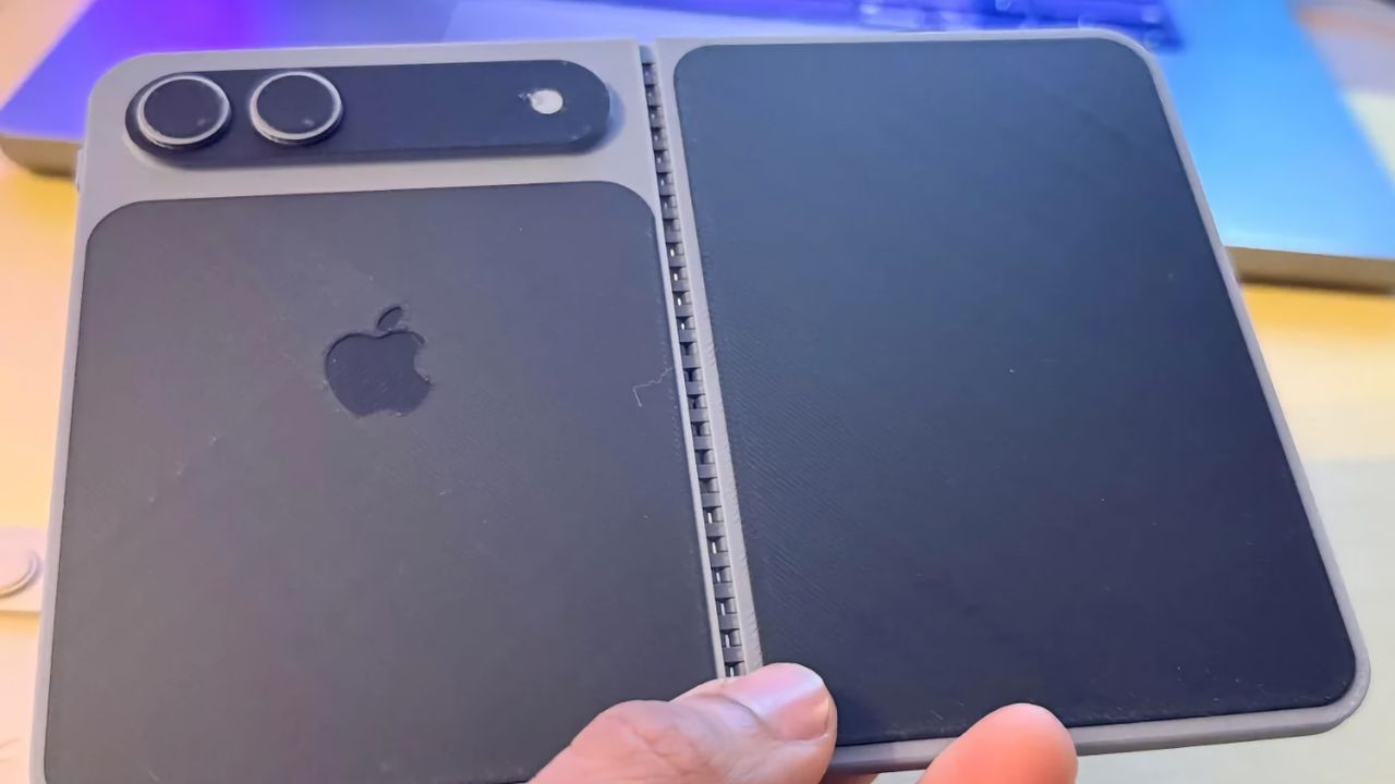 Surely this won't be what the iPhone Fold really looks like