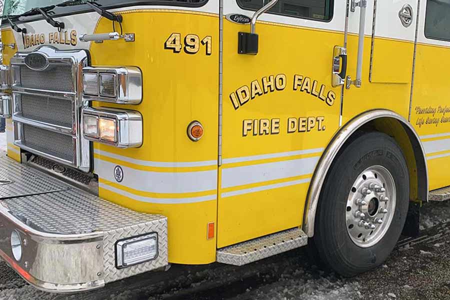 Why Red Robin and Wells Fargo Bank were evacuated Tuesday