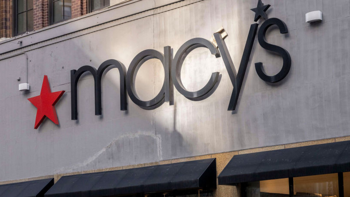 Macy's $21 sparkly glass stud earrings set is a great alternative to ...