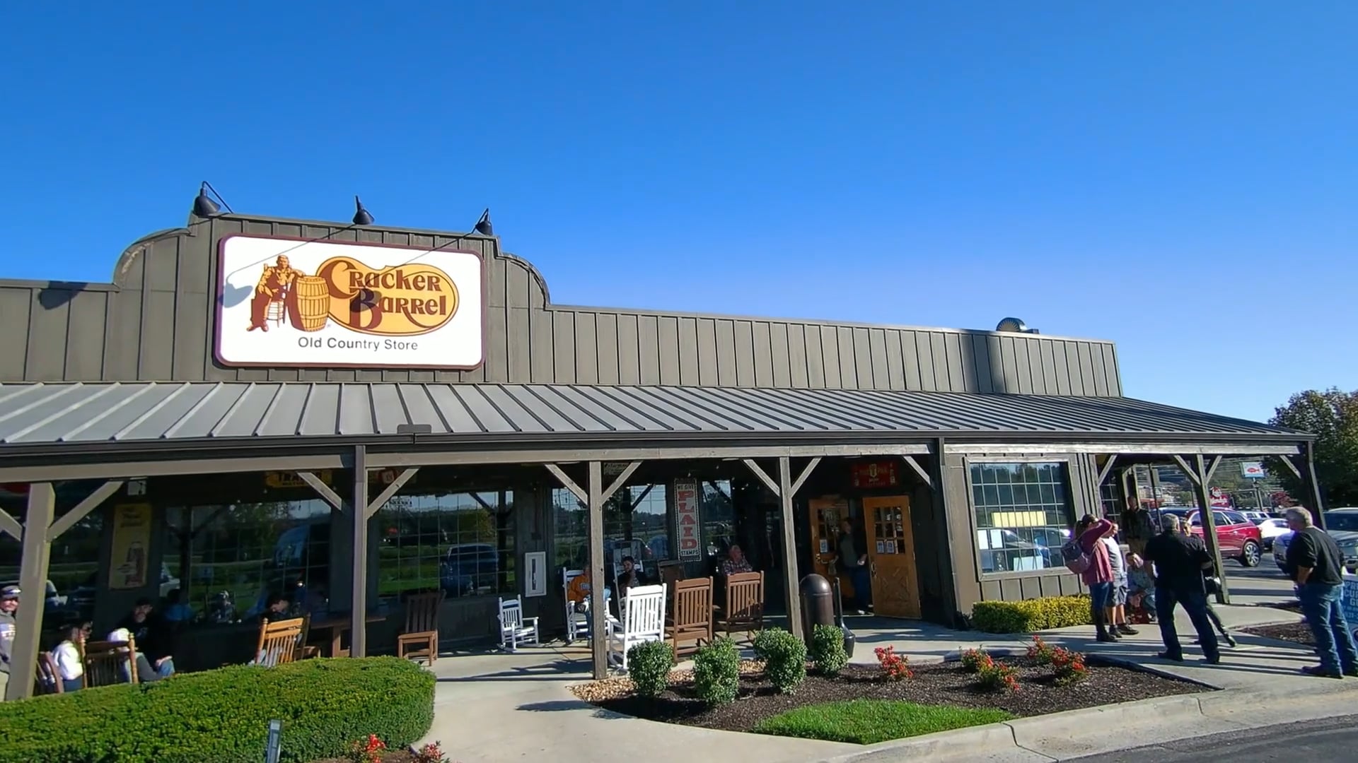 Loyal customers say Cracker Barrel traded fresh cooking for bulk batches