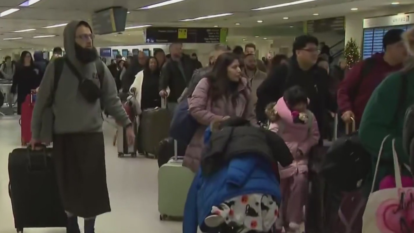 Weather may complicate holiday travel in parts of US