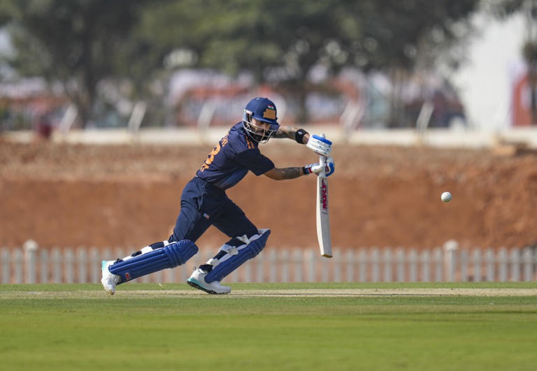 Vintage Kohli electrifies Bengaluru's faithful, deep in the outskirts