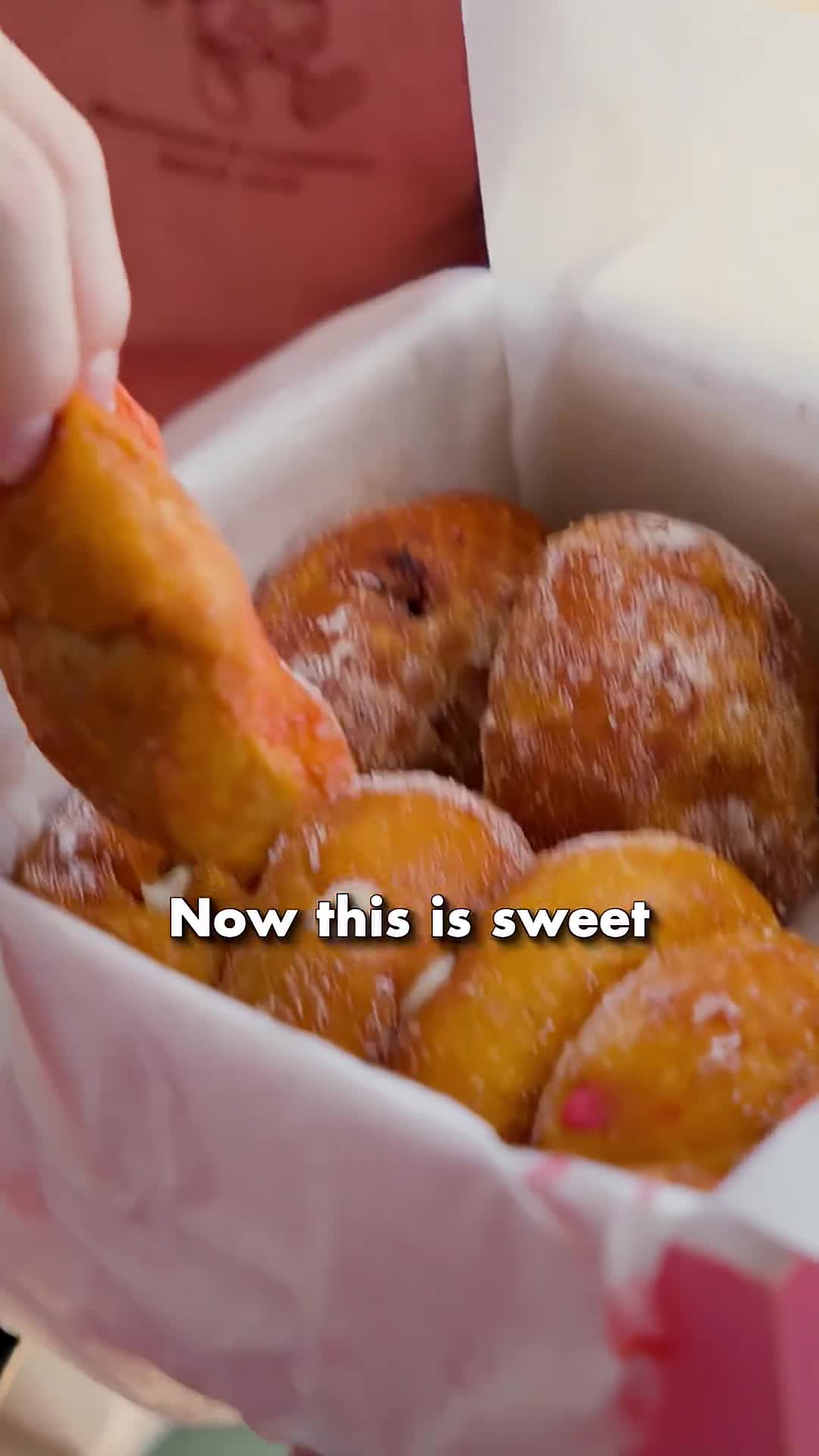 Two Brits try malasadas for the first time!