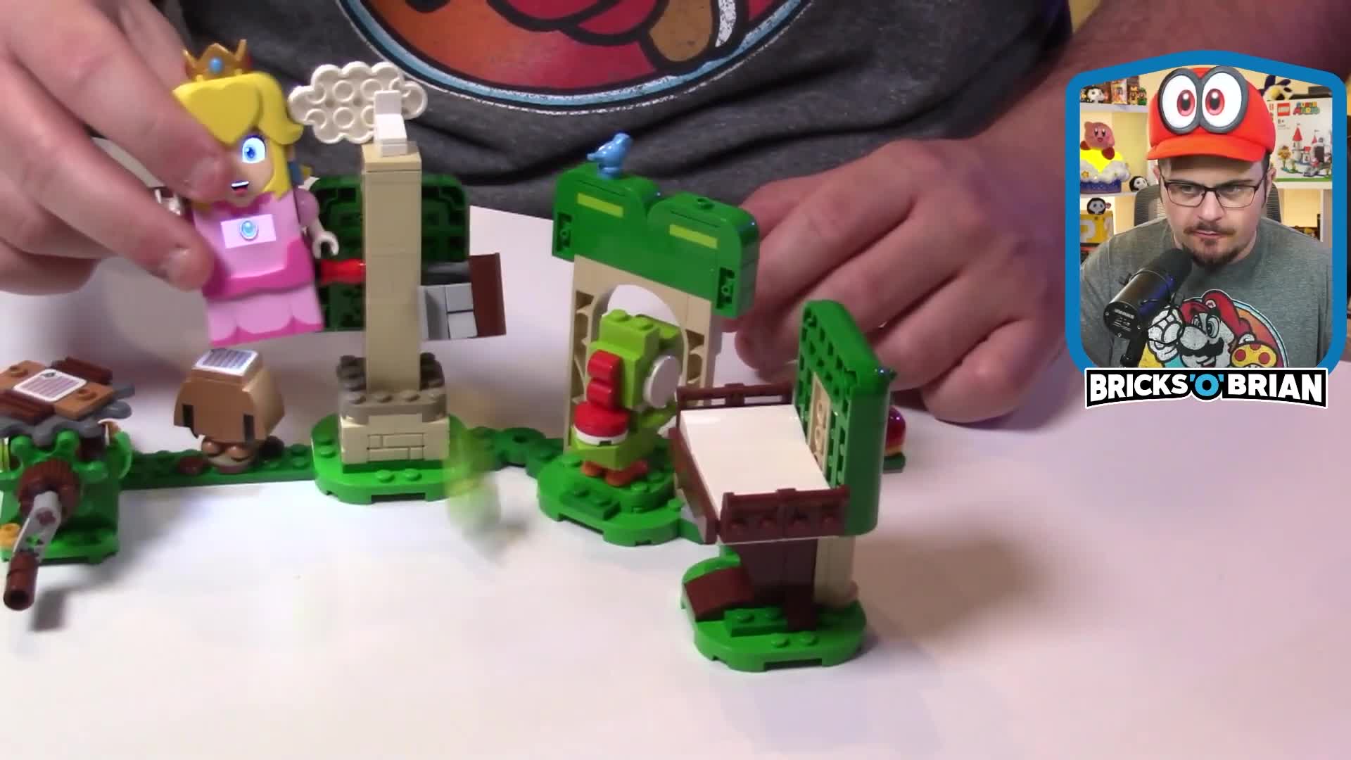 Yoshi's gift house LEGO Super Mario casual review