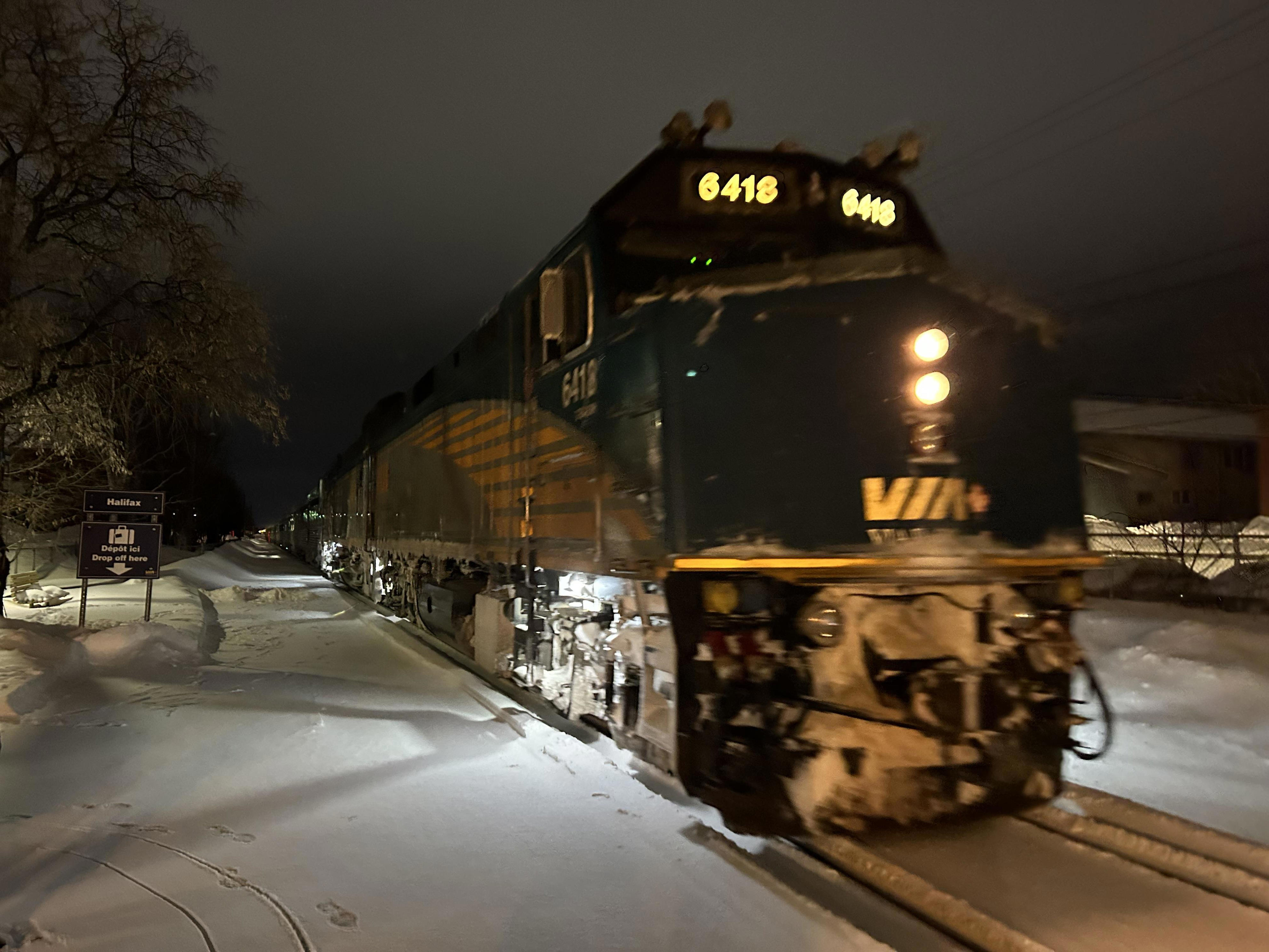VIA Rail : un problème mécanique a forcé l’arrêt du train à Sainte-Florence