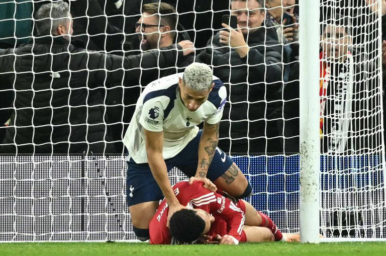 Ex-PGMOL chief says Richarlison could have been sent off for incident ...