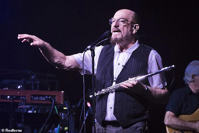 Mick Abrahams dead: Jethro Tull and Blodwyn Pig star passes away aged ...
