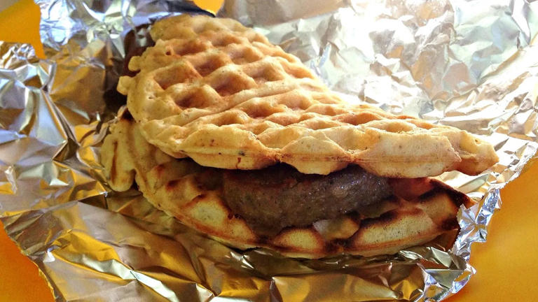 5 fast-food items that were too weird to survive the menu