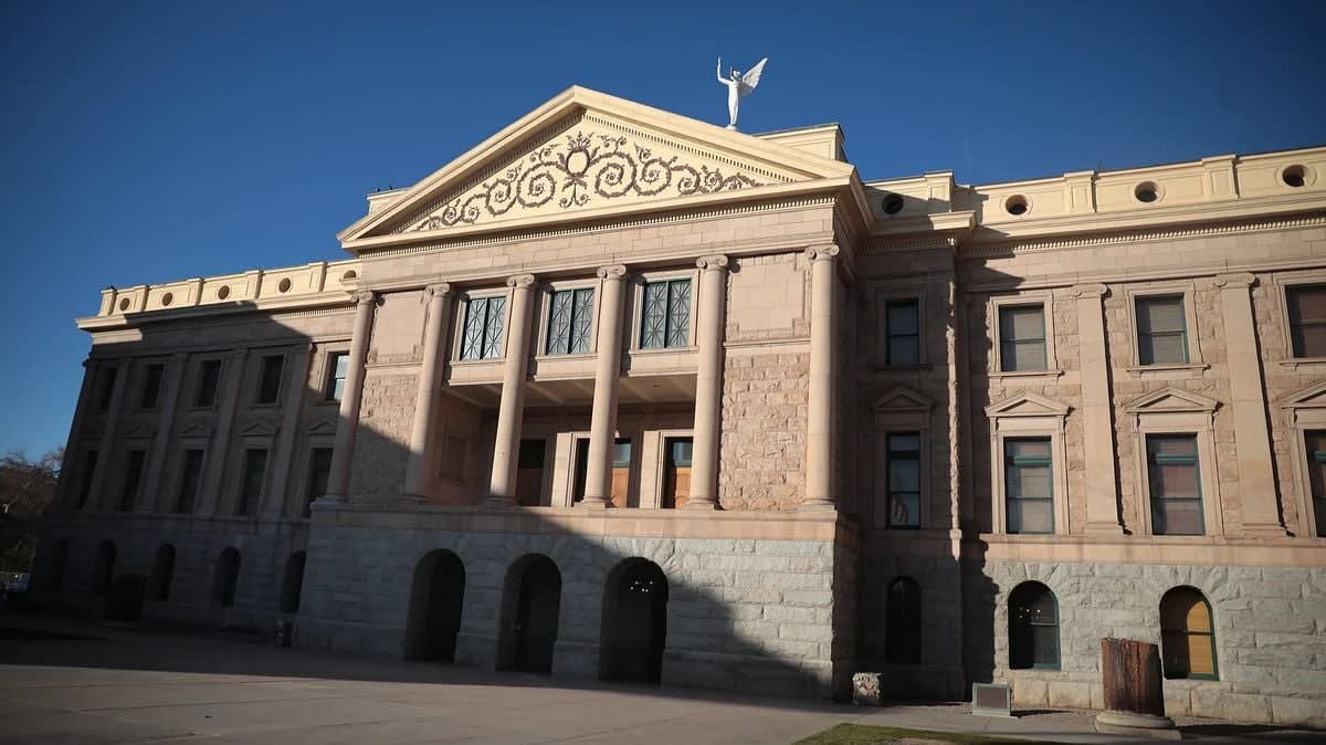 Think tank calls on Arizona government to watch spending