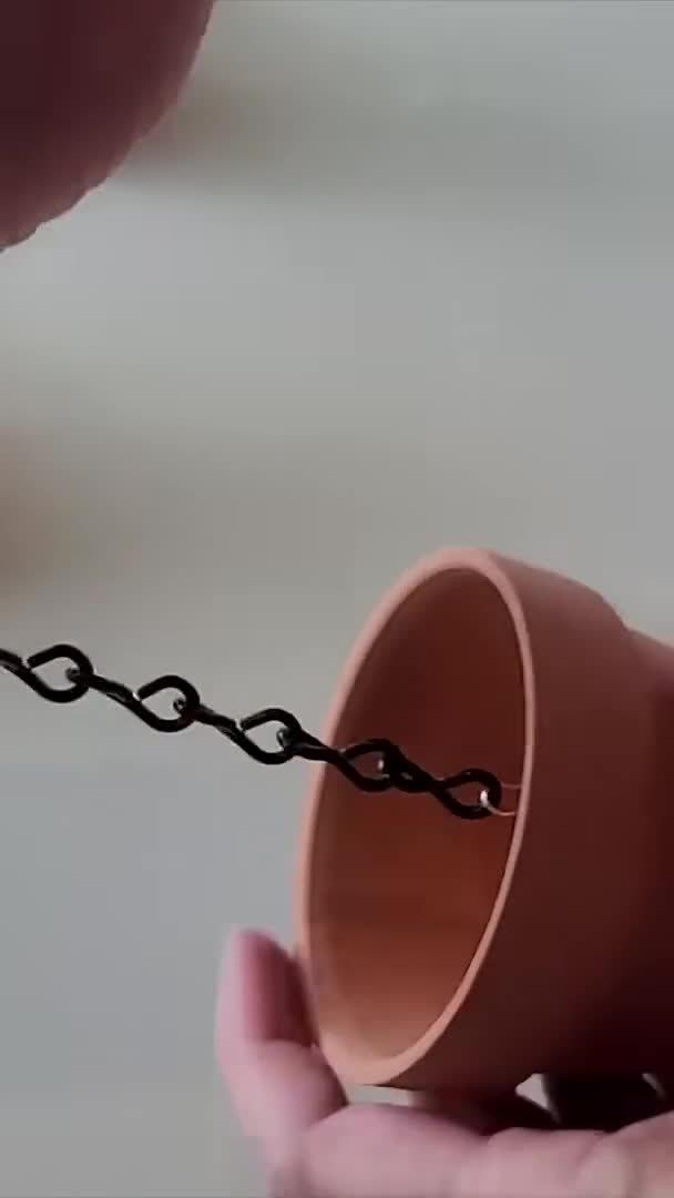 Grab a Walmart mini pot for this brilliant new front porch idea!