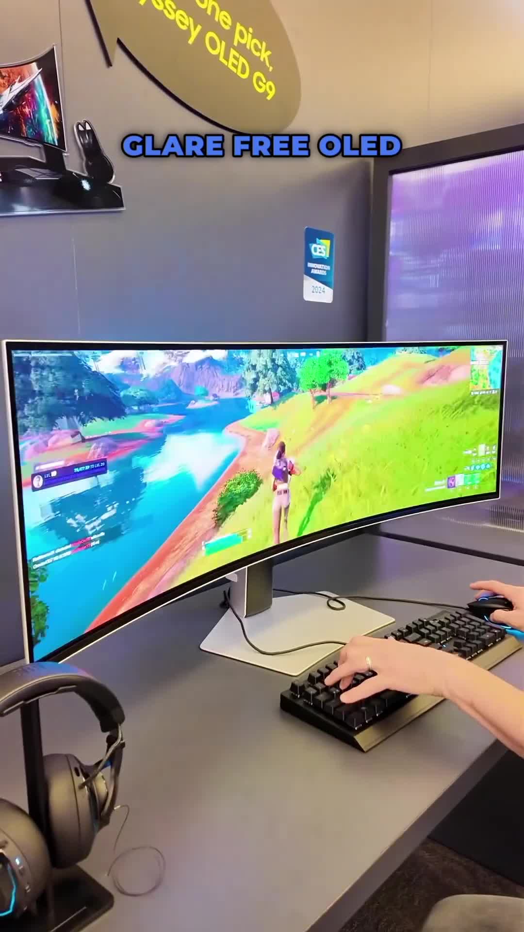 The new Samsung Odyssey OLED G9 gaming monitor!