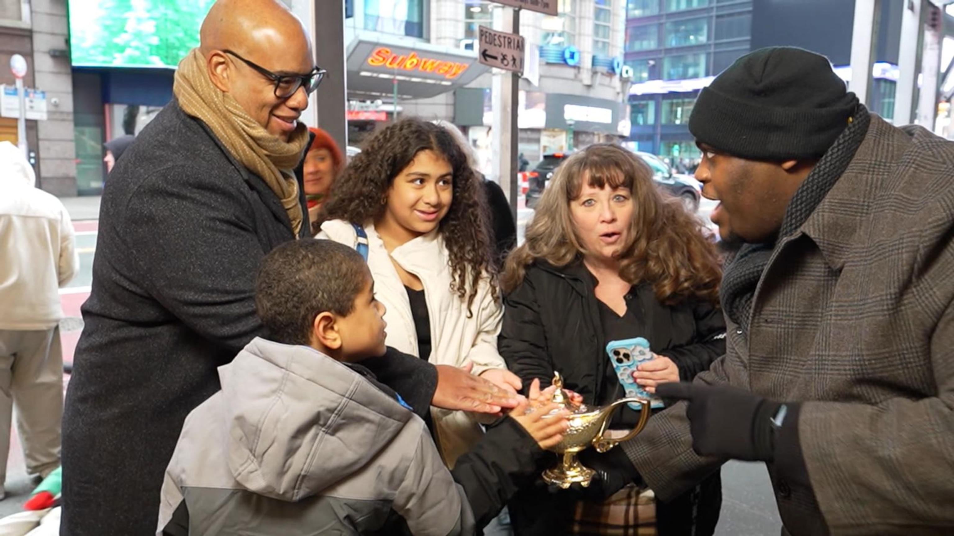 'Aladdin' on Broadway cast surprises kids