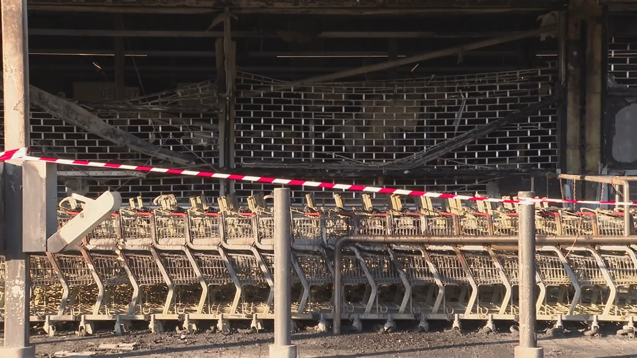 Mogelijk brandstichting bij Delhaize in Jette: winkel meerdere dagen ...