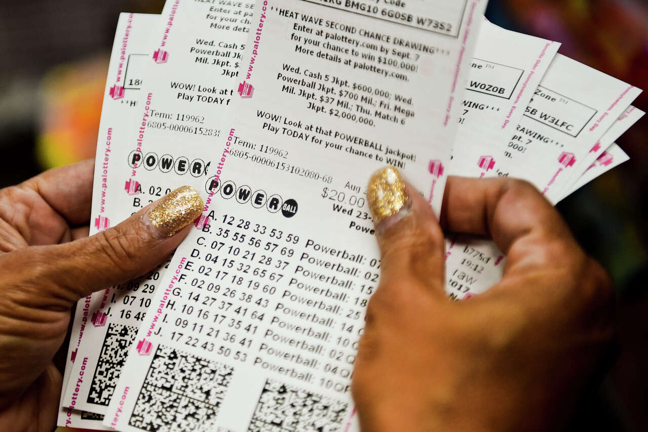 The next Powerball drawing for $1.7 billion jackpot is Christmas Eve ...