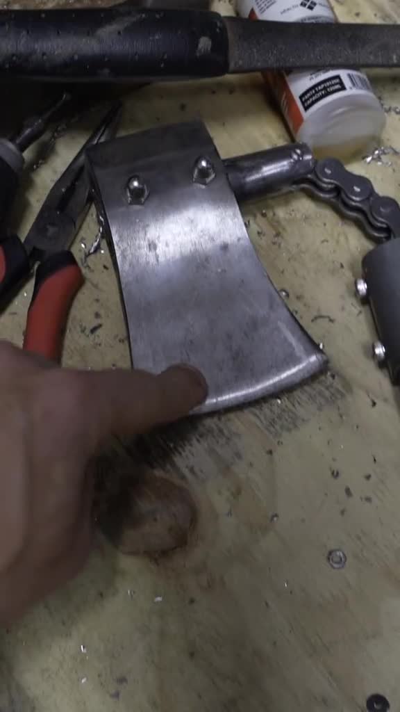 I crafted an epic axe from scratch!