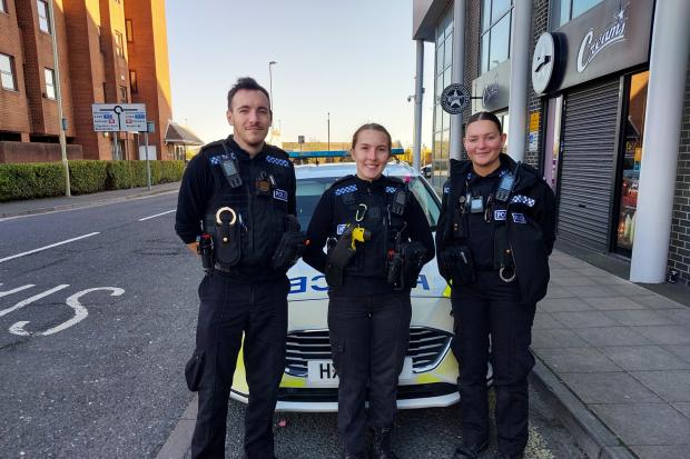 Police officers injured just days before Christmas while arresting ...