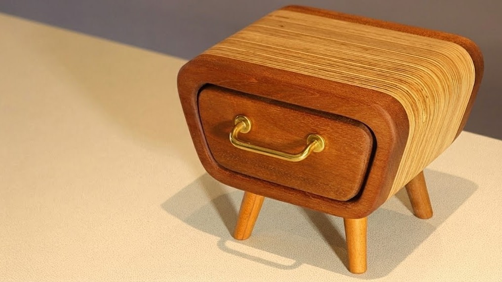 How a pile of scrap plywood became a mid-century keepsake box