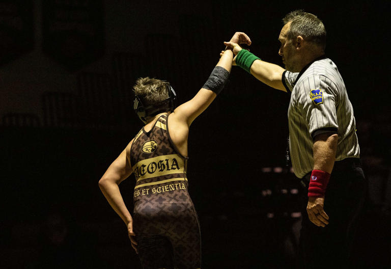 Team wrestling rankings for Dec. 24: A gap opens up