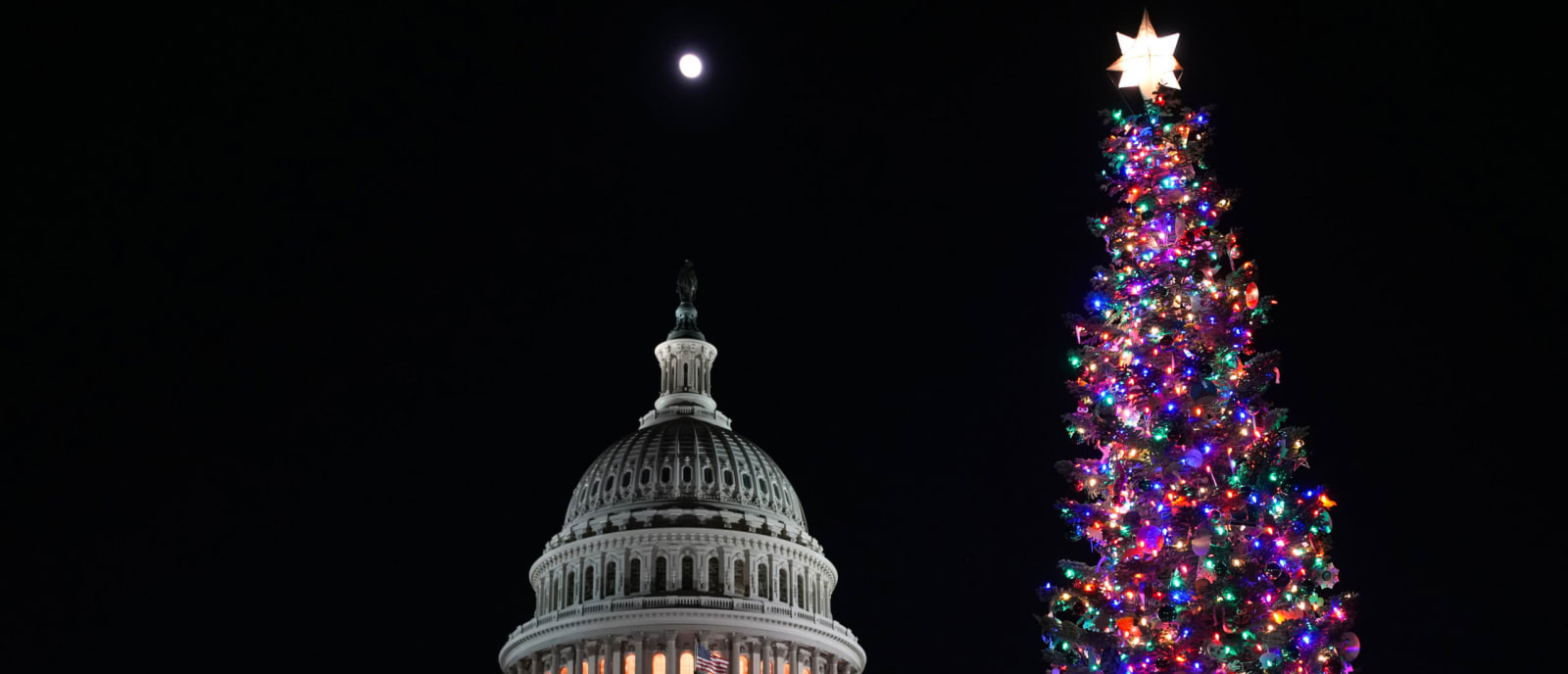 Most Americans say Christmas is the most important US holiday, poll shows