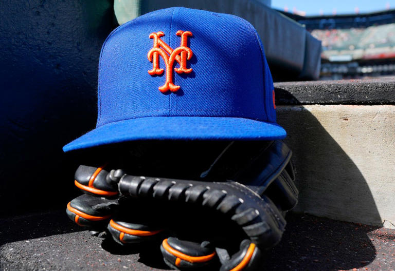 Mets make intriguing minor-league pitching signing: Report