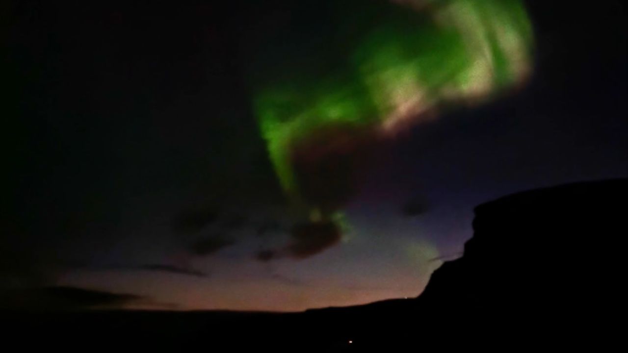 Breathtaking northern lights bring the sky to life in Iceland