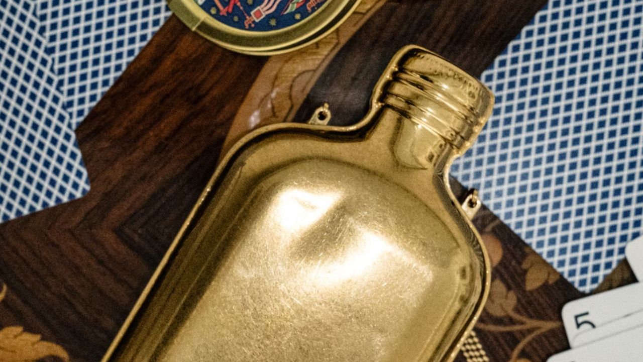 Calvin Klein’s metallic bag emerges as the ideal accessory for year-end ...