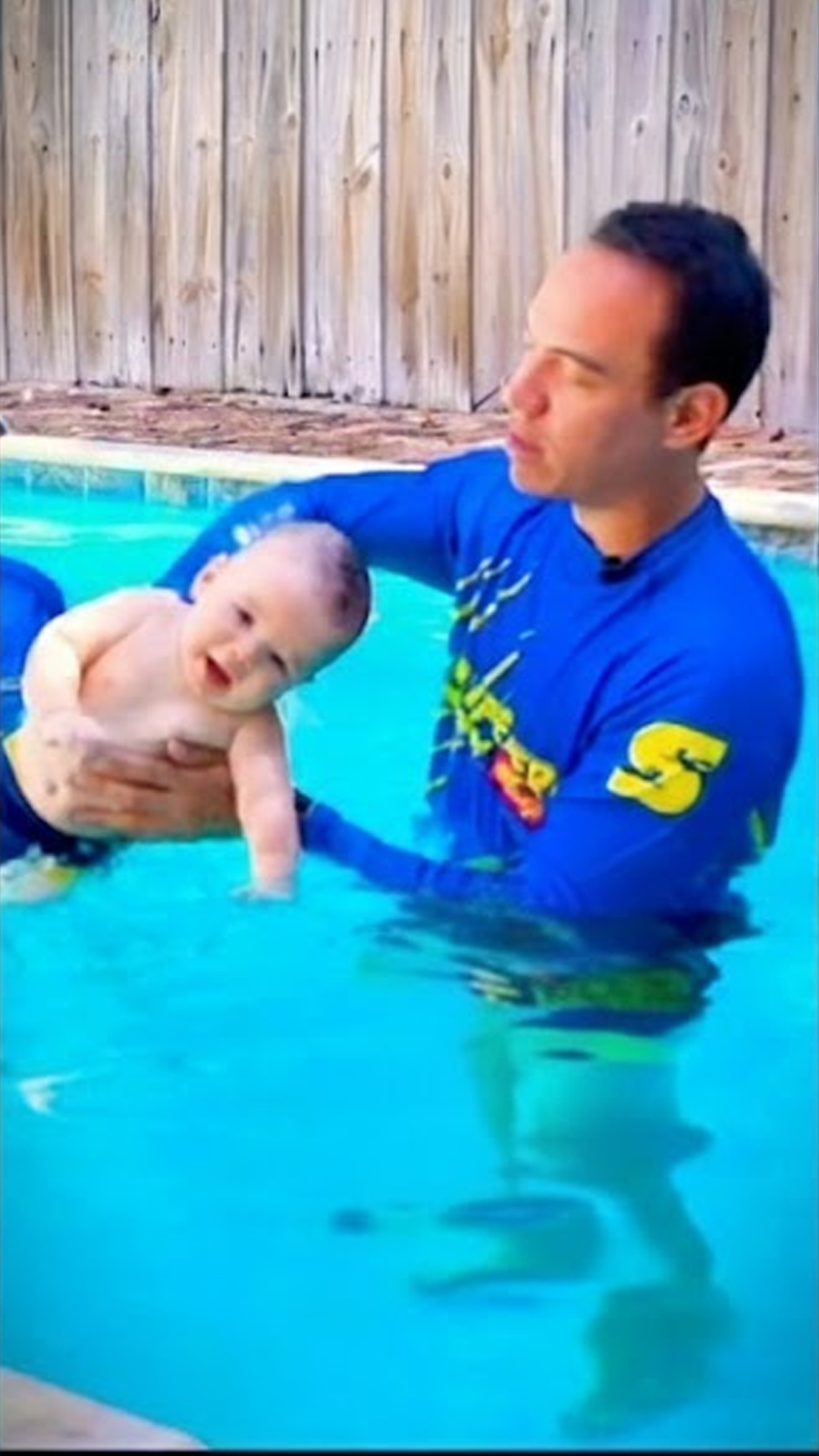 Steps to teach a baby to float