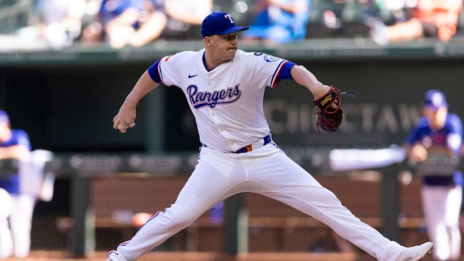 Chicago Cubs sign third former Texas Rangers reliever this offseason