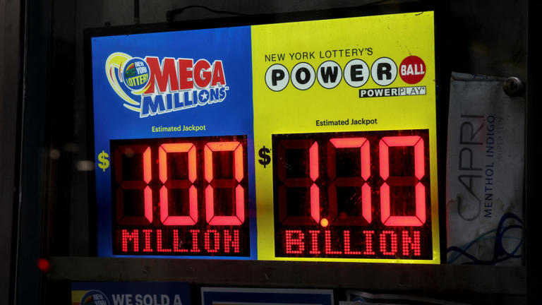 A single ticket wins $1.8 billion lottery prize, though several score ...
